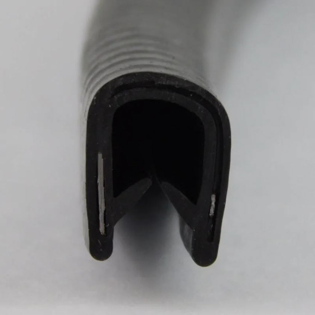4070 Rubber Locking Edge Trim | Car Pretty Inc.
